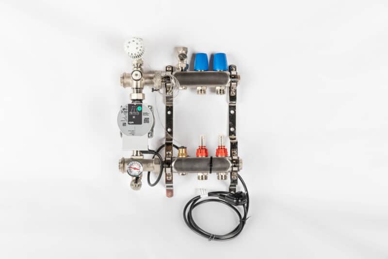 RSV vloerverwarming verdeler met pomp, boven aansluiting ...